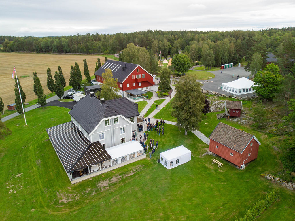 Greetings at our offices - Braathe